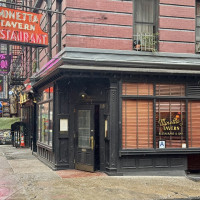 Minetta Tavern: The Iconic NYC Destination for Gourmet Burgers and Classic Dishes